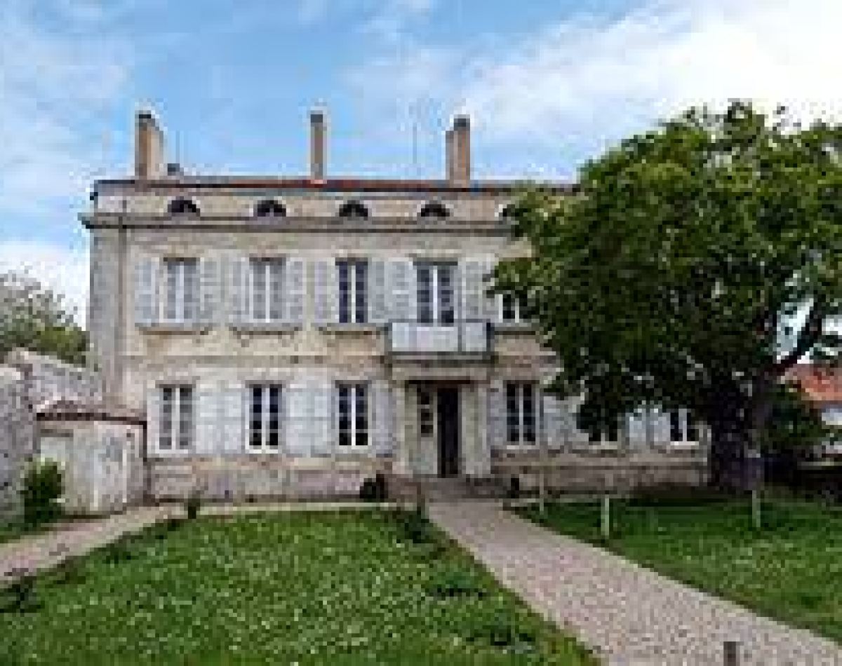 CAP SUR L'ÎLE D'AIX | STI CENTRE